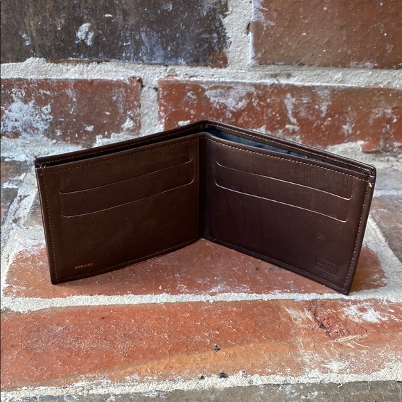 Rolfs | Accessories | Rolfs American Classic Bifold Wallet In Brown ...